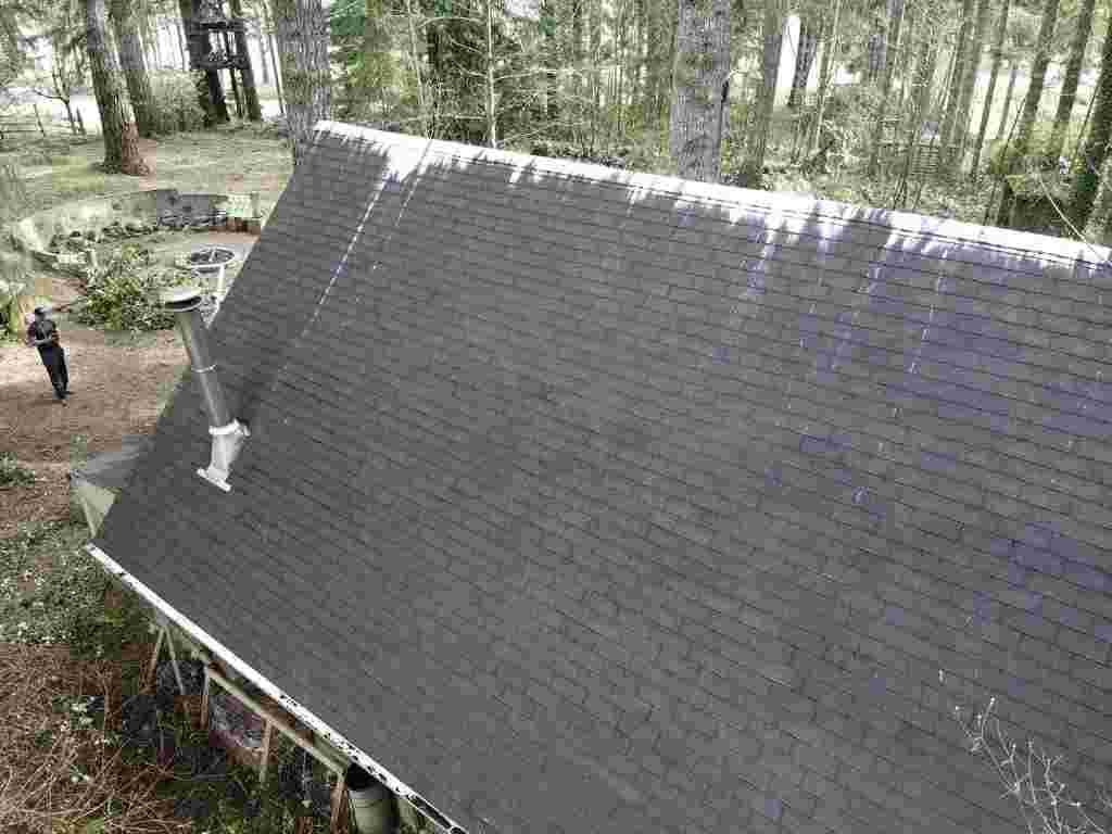 Roofing Contractor Everett, WA | Roof Cleaning Seattle, WA